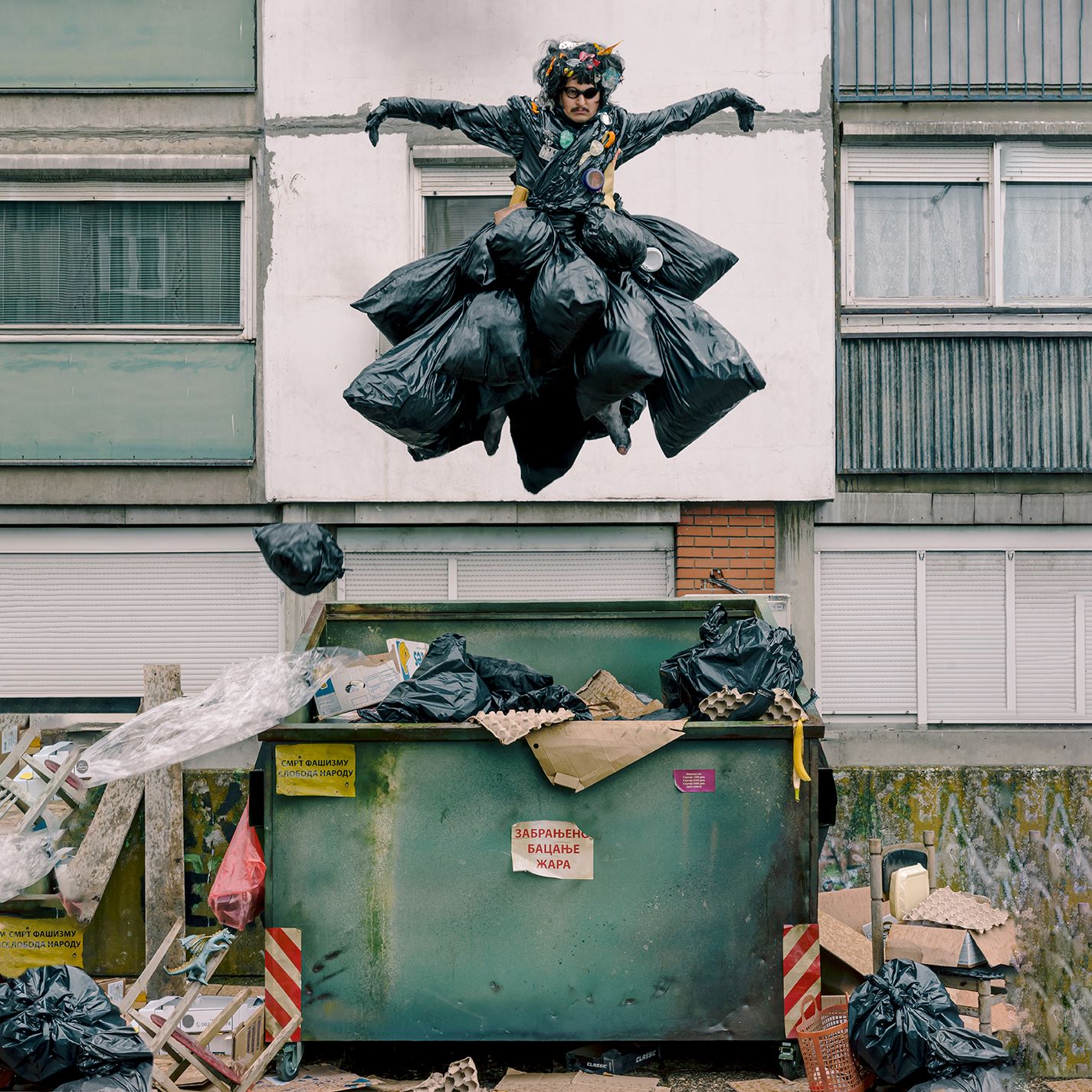 Oliver Tree | Official Website - New Album ‘Alone In A Crowd’ September 29!
